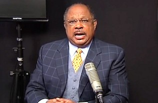 Preacher Accuses Obama of Having Mother of His Illegitimate Daughter ...