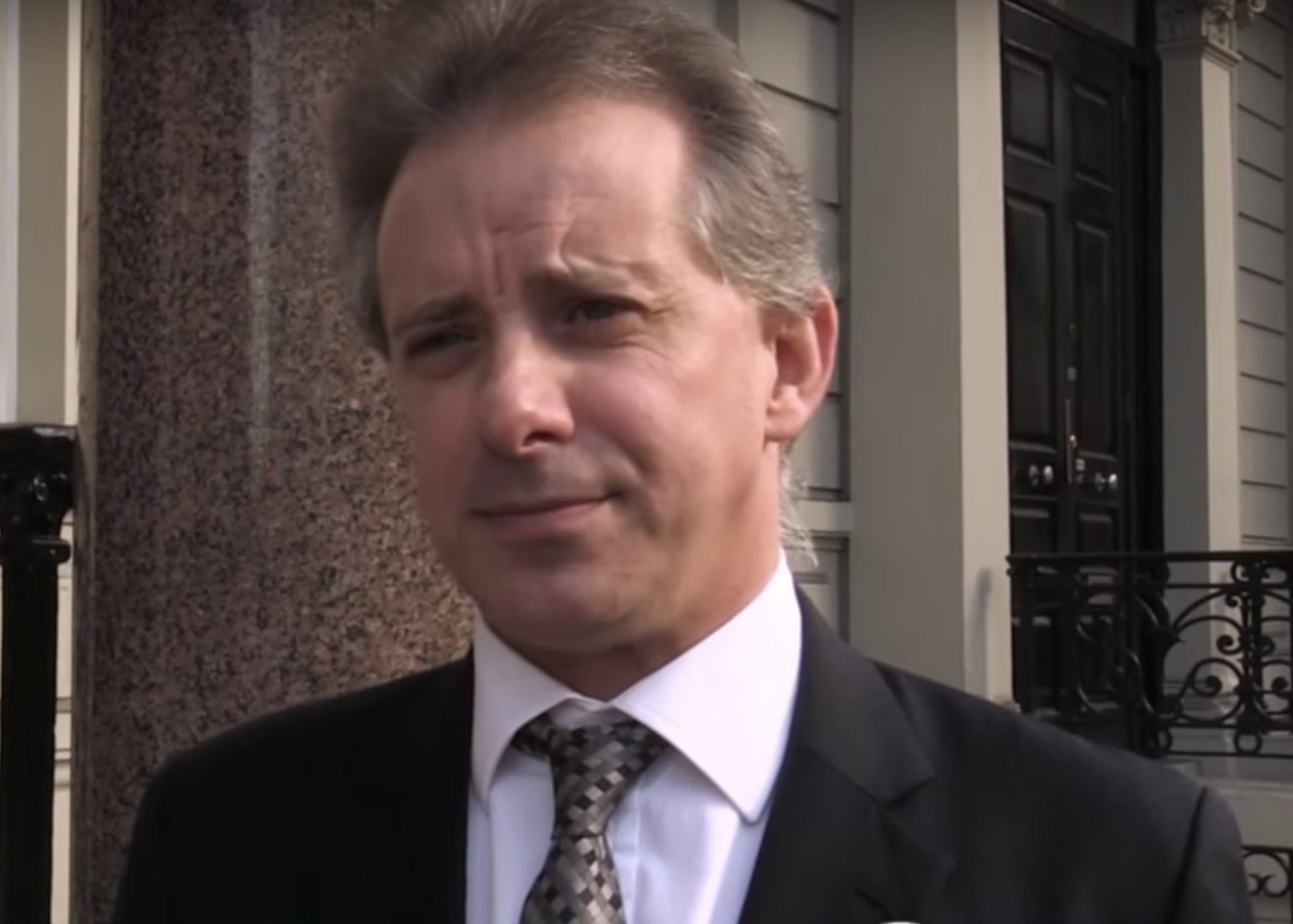 Five Craziest Takeaways From Blockbuster New Yorker Feature on ...