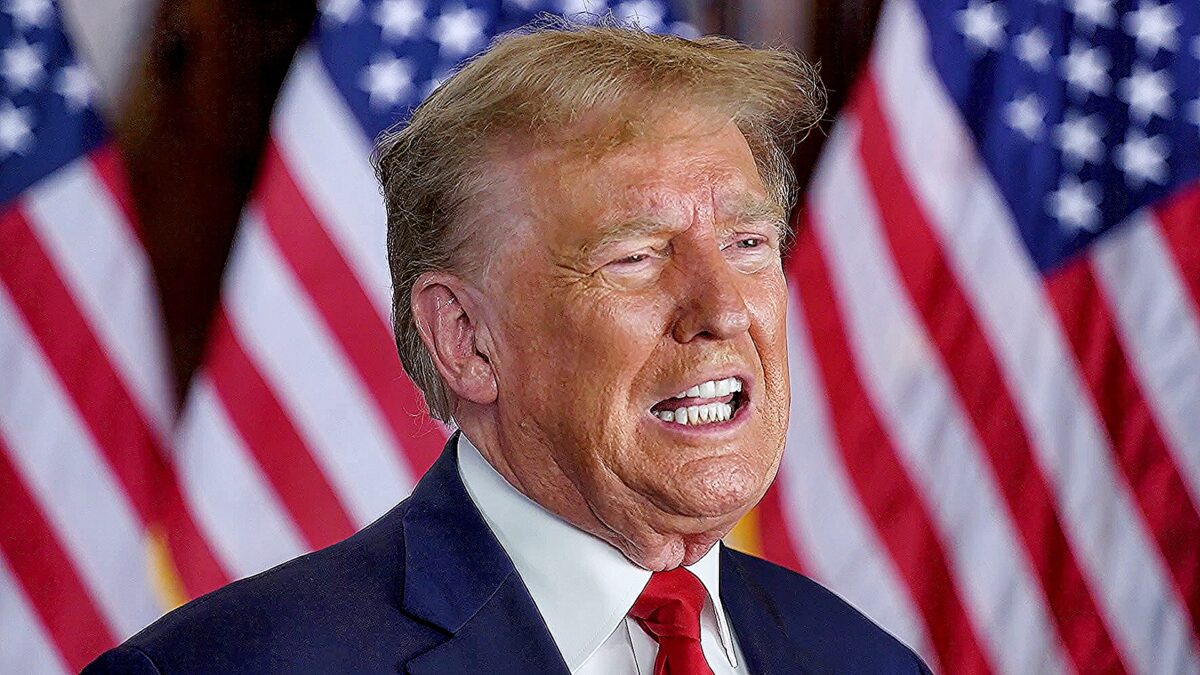 Trump Blurts One-Word Response To 'Sh*tposter' Facebook Flap