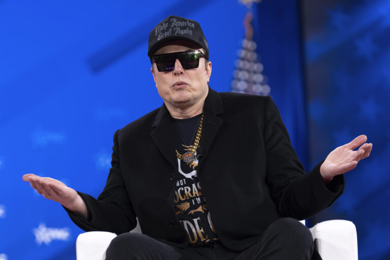 Elon Musk Sought to Impregnate Major X Influencers: WSJ